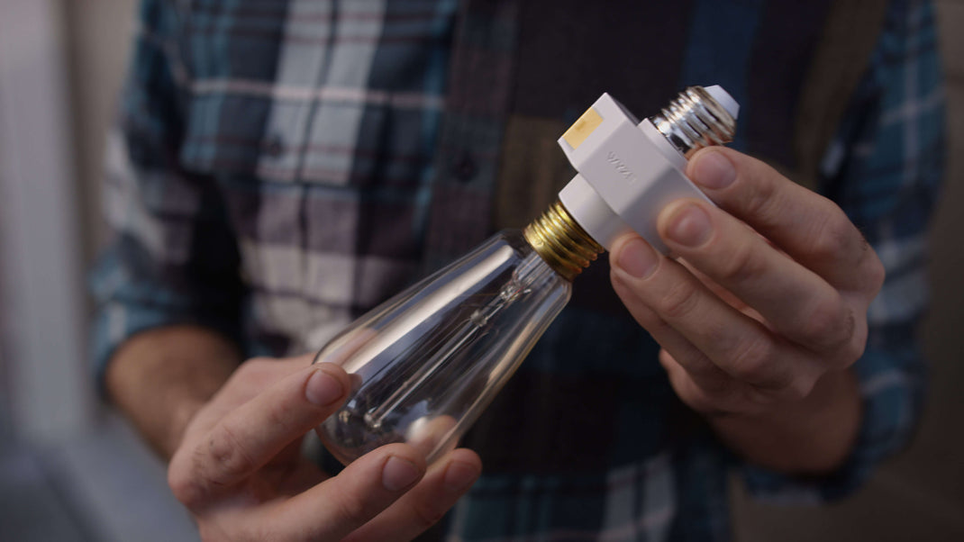 Wyze Lamp Socket v2 | Turn any light fixture into a smart one
